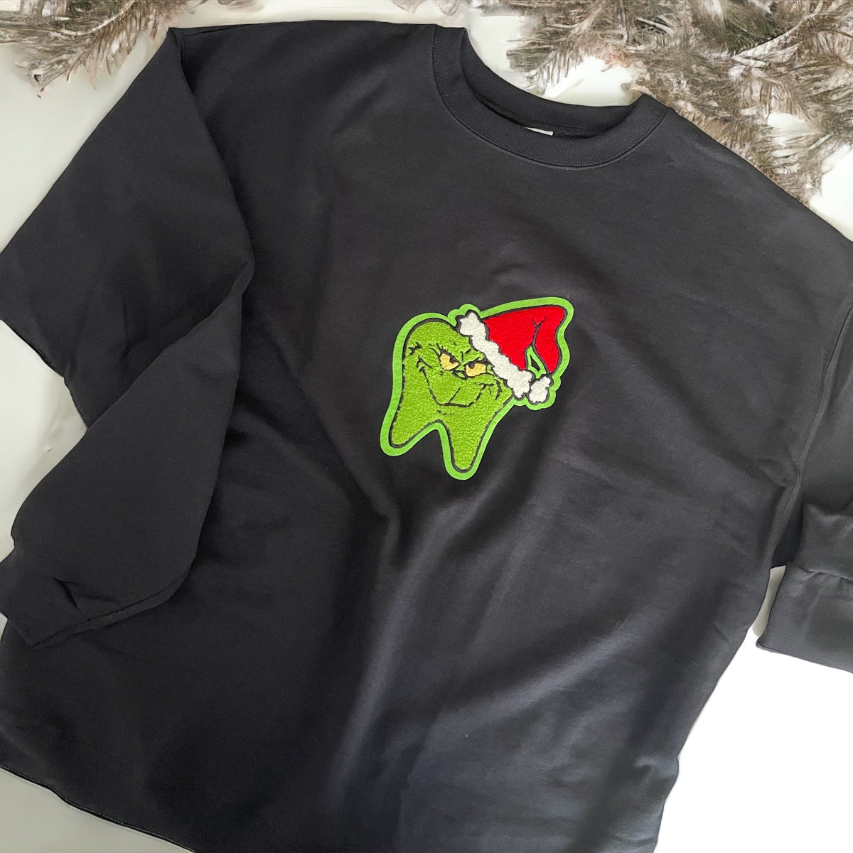Grinch Tooth Patch – lovely32